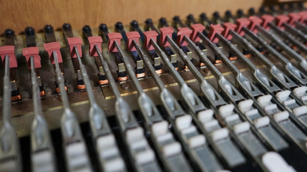 Pianet T has a rectangular body